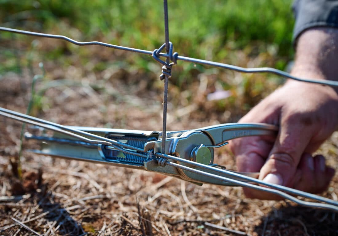 American Fence & Supply Co.: STOCKADE RINGFAST manual tool only